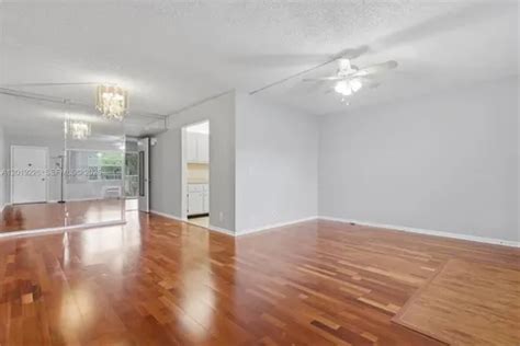 Century Village Hollywood Homes For Sale And Real Estate ®