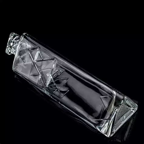 Wholesale Unique Design Triangular Pyramid Shape Vodka Glass Bottle