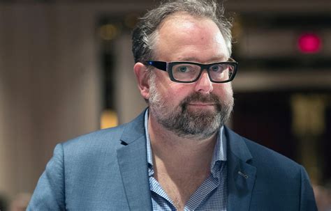 Alexandre Taillefer Prend Ses Distances De Ses Médias Le Devoir