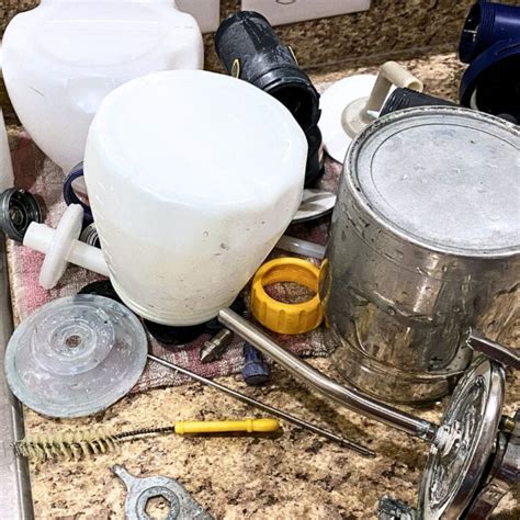 How To Clean Shellac Primer Out Of Sprayer