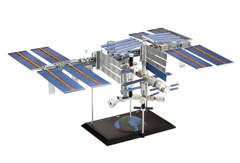 International Space Station Iss Model Kit 1 144 25th Anniversary