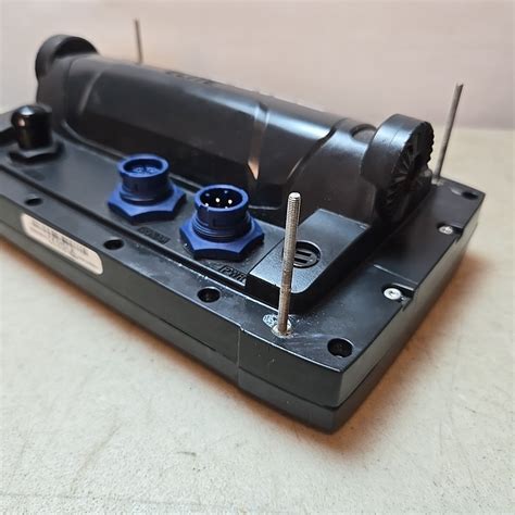 Lowrance Elite 7 Chirp Gps Chartplotter Fish Finder W Transducer