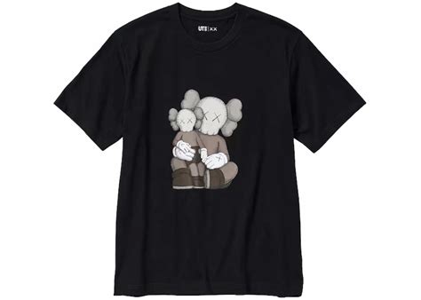 Kaws X Uniqlo Ut Short Sleeve Graphic T Shirt Us Sizing Black Fw23 Us