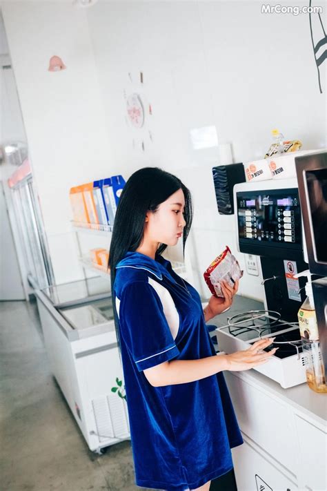 Loozy Bomi 보미 Part Timer 124 Photos Page 3