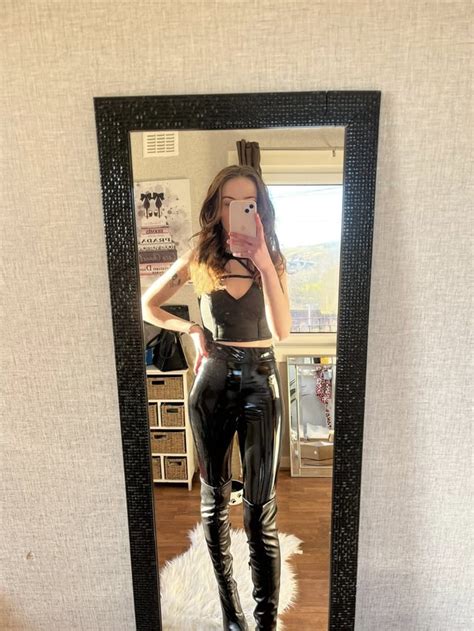 But First Let Me Take A Selfie R Shinyleggings