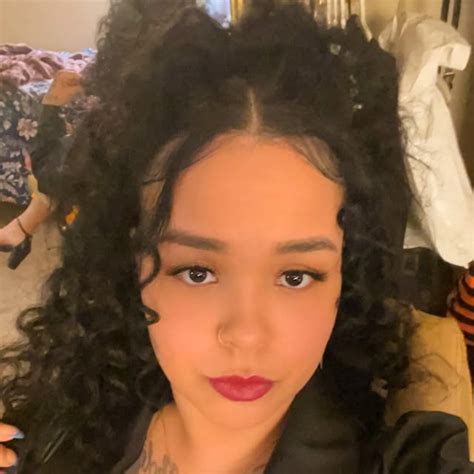 Brittany Chavers Brittanysgirls • Threads Say More