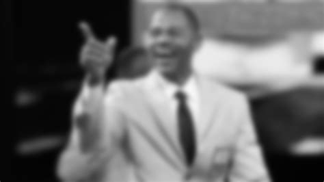 Photos Eric Allen Enters The Pro Football Hall Of Fame