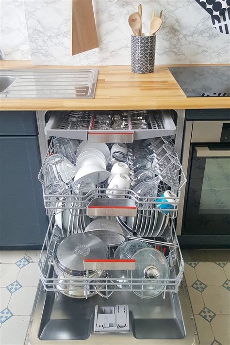 Bosch Series 6 Dishwasher Review (Updated 2021)