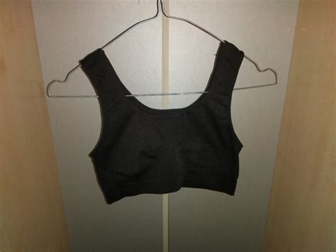 Топи жіночі в асортименті різних кольорів та розмірів упаковані в індивідуальну упаковку в