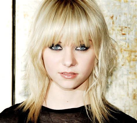 15 Medium Choppy Hairstyles With Bangs Why You Shouldnt Ignore It