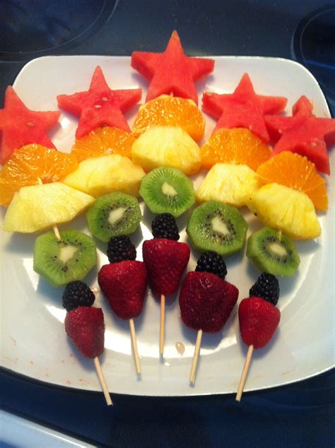 Pretty Fruit Kabobs Fruit Kebabs Fruit Platter Designs Amazing Food