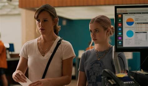 The Last Thing He Told Me Angourie Rice On Jennifer Garner Mean Girls