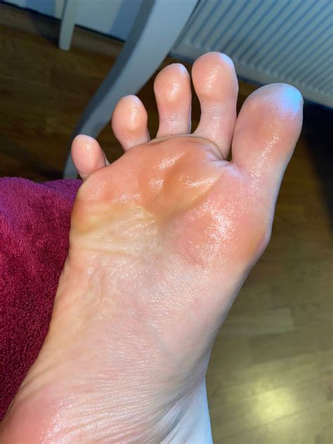 After Gym R Girlsfeets