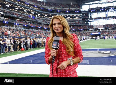 Nfl Network Reporter Jane Slater Before A Nfl Football Game Between The