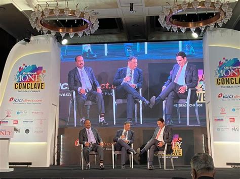 Our Ceo Sumit Rai Moderates A Riveting Session On Impact Of Digitisation On The Insurance