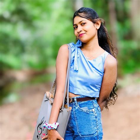 Sathsarani Jayawarna