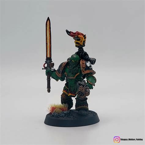 Salamanders Consoul Champion Finishing Up Some Minis For The End Of