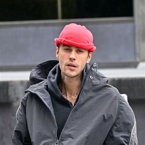 Justin Bieber Issues Public Apology To Wife Hailey But Fans Slam His
