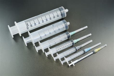 Disposable Luer Lock Syringe With Needle From China Suppliuer Lelun