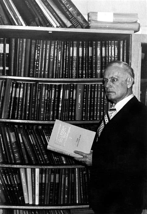 Фото Геолог профессор ответственный редактор томов Геологическая изученность СССР Владимир