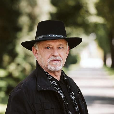 Feri Lainšček Archives Airbeletrina