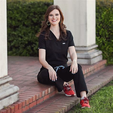 Ashlee Nicole Tillery Impacting Future Generations Of Bulldogs Give