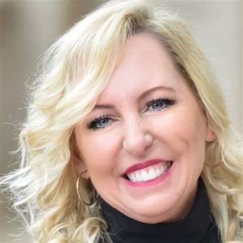 About Lori Daugherty Re Max Tru