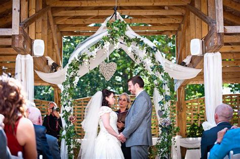 A Magical And Ethereal Midsummer Nights Dream Daisy And Adam · Rock N Roll Bride