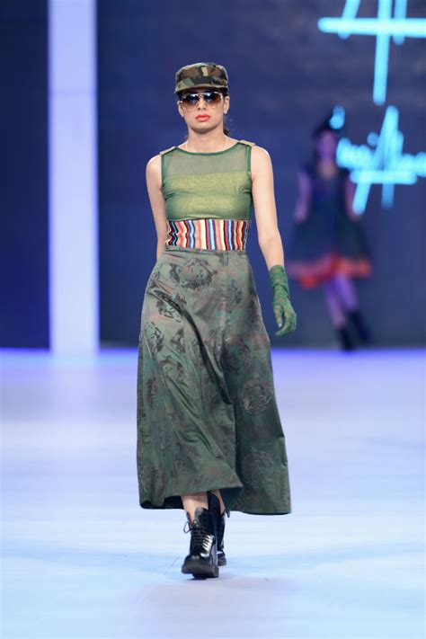 Day 2 Pfdc Sunsilk Fashion Week 2014 Review And Photos Vmag