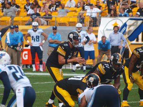 Pittsburgh Steelers Vs Tenn Titians 9 8 13 Paula R Lively Flickr