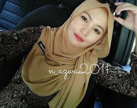 Cikgu Azwa Panosundaki Pin