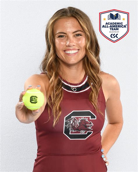 Hamner Becomes Back To Back Academic All American University Of South Carolina Athletics