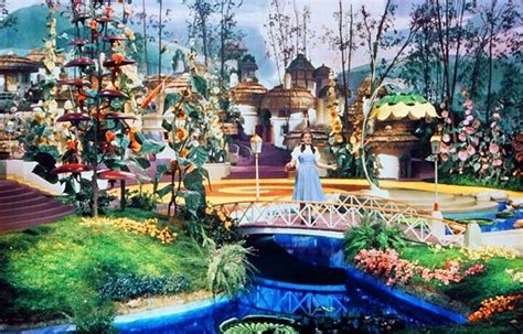 Dorothy In Munchkin Land Wizard Of Oz Land Of Oz The Wonderful