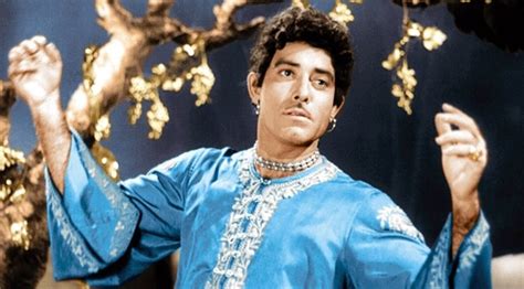 When Raaj Kumar Placed His Chair In The Middle Of A Running Stream To Get Away From Pestering