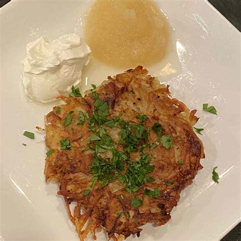 German Potato Pancakes With Applesauce
