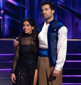 Is ‘dwts Pro Jan Ravnik A Ballroom Dancer Former Pros Weigh In