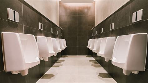 Cómo Son Los Revolucionarios Mingitorios Sin Género En Berlín Infobae