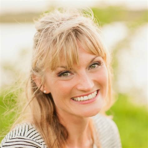 Stephanie Holland Youtube