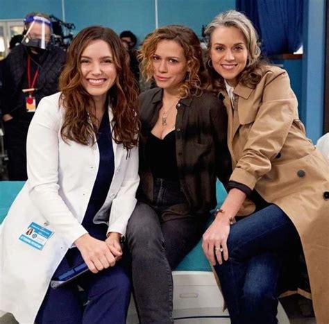 Pin By Sheila Egan On Oth One Tree Hill Sophia Bush Celebrities Female