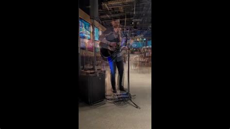 Queenstown Solo Artist Mo Ackermann Solo Canapes Youtube