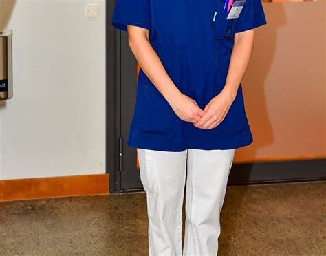 Švedska Princesa Sofia Kot Prostovoljka Začela Delati V Bolnišnici