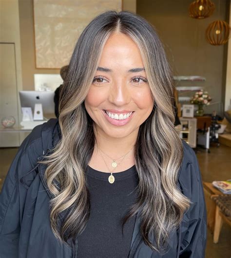 Las 10 Mejores Ideas Para El Pelo Negro Balayage De Moda Para El