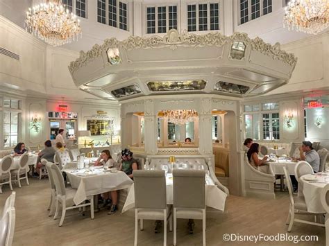 Review Is Dinner At The Cake Bake Shop In Disney World Worth The Price