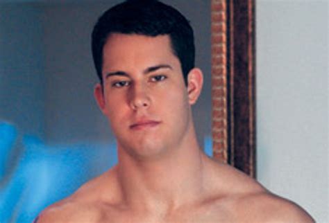 Fresh Off The Bus Derrick Vinyard Avn