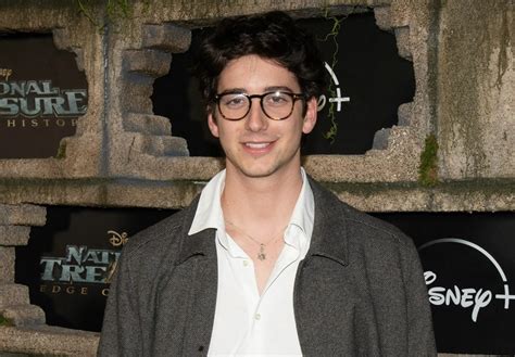 Who Is Milo Manheim Age Biography Career Net Worth