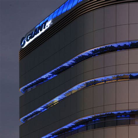 捷安特總部大樓 ｜ 光與器具 月河燈光設計有限公司 Cma Lighting Design 月光映照蜃樓妙 河影流輝境如幻 Cma