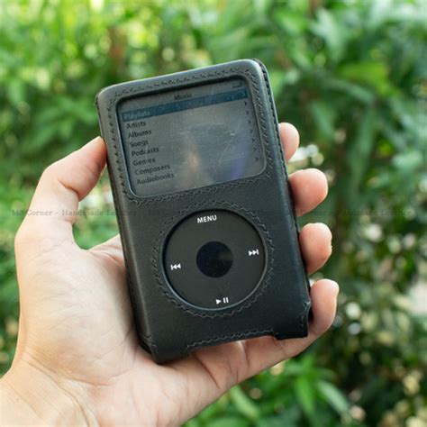 Leather Case For Ipod Classic 5th Gen Thick 001 Mo Corner