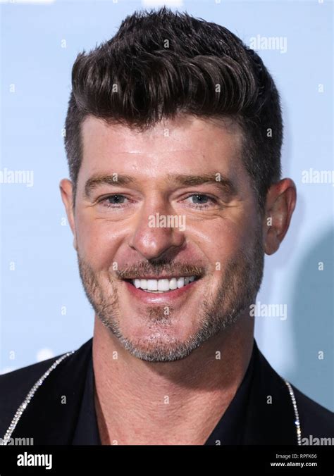 Singer Robin Thicke Arrives At The 2019 Hollywood For Science Gala Held