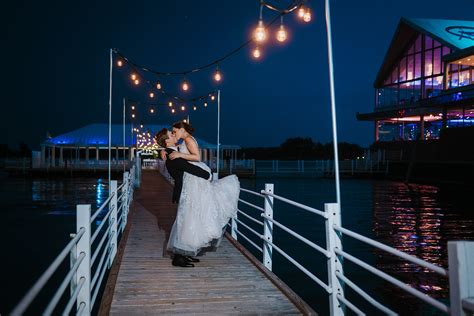 Roostertail Wedding In Detroit Madalyn Muncy Photography