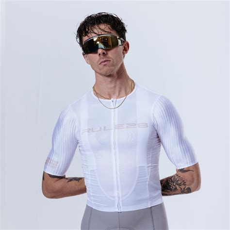 Lightweight Aero Jersey Rule 28